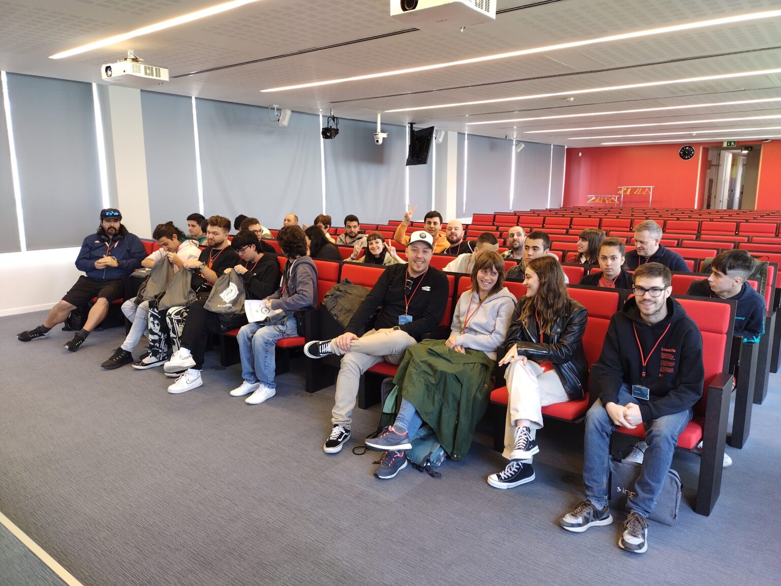 VISITA AL INCIBE (INSTITUTO NACIONAL DE CIBERSEGURIDAD) - CIFP AVILES