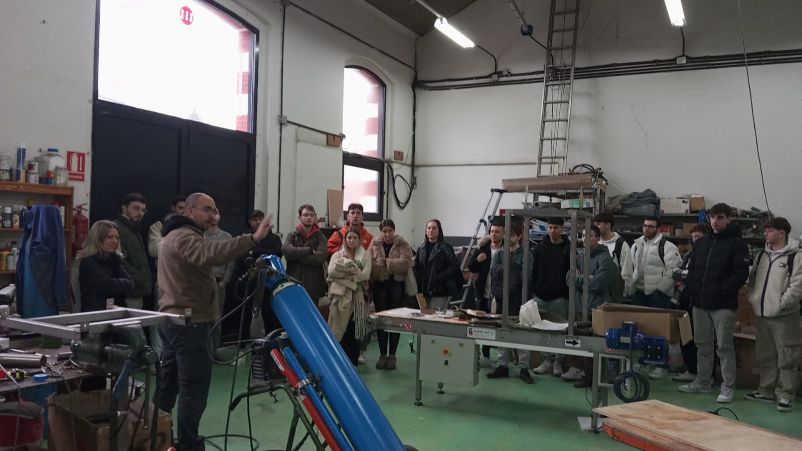 VISITA A LA CURTIDORA - CIFP AVILES